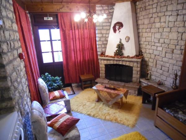 Elatos Rooms - Greece