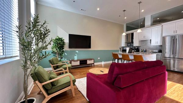 Cozy 1 Br 1 Parking Sleeps 4 - Chicago, IL