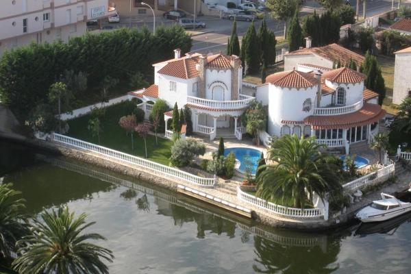 Leon Inmo Villa El Barco - 10147 - Empuriabrava