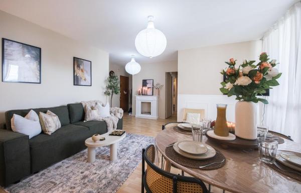 Appartement Avec Rétroprojecteur, Babyboot Avec Belle Vue Et Proche Gare - Tours