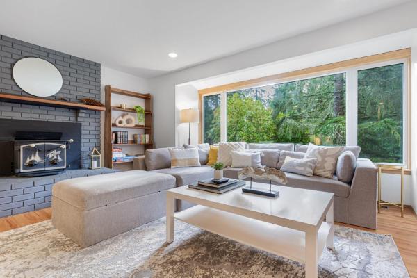 Charming And Spacious House With Relaxing Huge Deck - Kirkland, WA