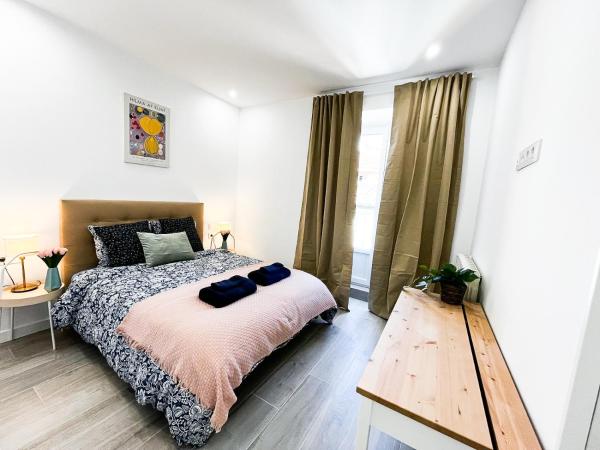 Madrid Private Rooms - Ferrer - Spain