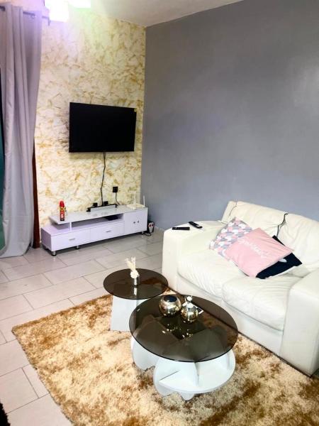 Makepe Villa - Douala