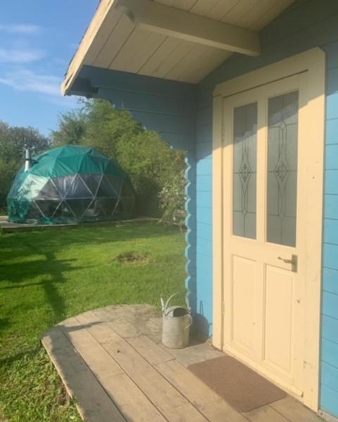Ceridwen Glamping, Double Decker Bus And Yurts - Pembrokeshire
