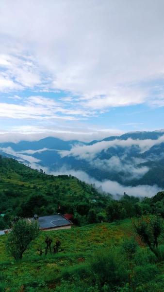 Stargate Homestay Uk A Walk In The Clouds - Naukuchiatal