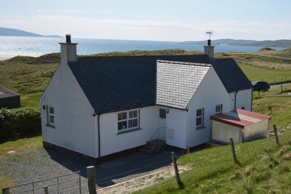 Taigh Marsaili - Luskentyre Beach