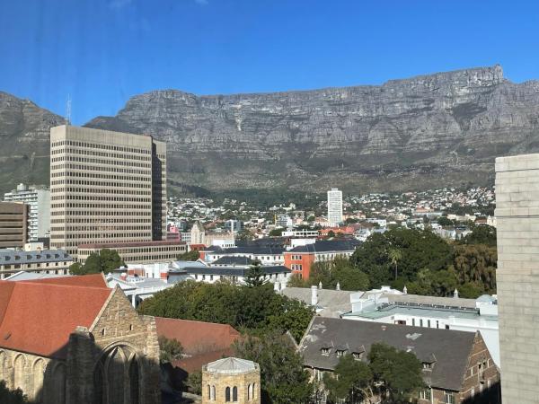 Mandela Rhodes Place Mountain Views Apartment Cbd - Cape Town