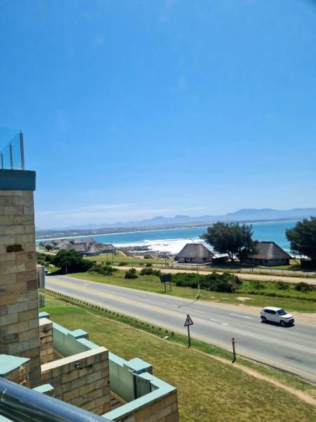 Nautica 311 - Mossel Bay