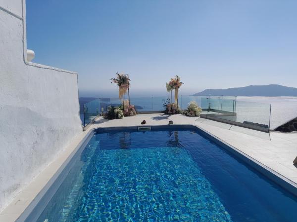 Cave Traditional House On The Cliff With Shared Pool & Buffet Breakfast - Santorini