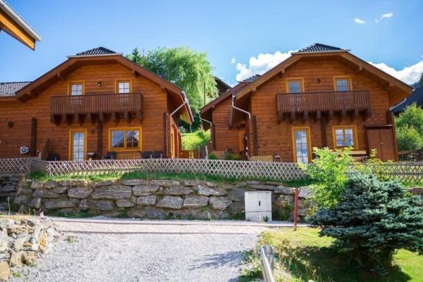 Charmantes Ferienhaus In Sankt Margarethen Im Lungau Mit Kleinem Garten Und Bergblick - Mariapfarr