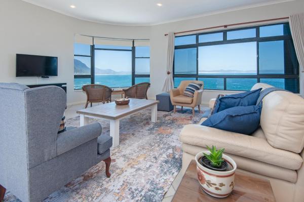Seafront Penthouse - Marine Court Hermanus - Hermanus