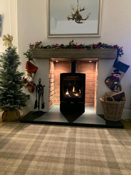Woodland Cottage - Private Courtyard - Pet Friendly Retreat In The Heart Of Windermere - Windermere