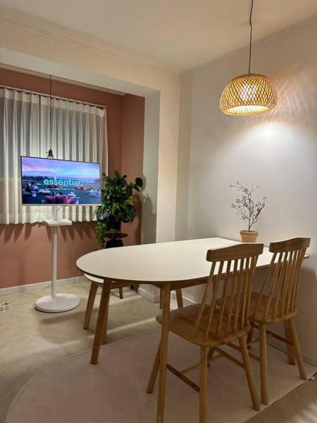 10-minute Walk From Hongdae Entrance Station, 2 Rooms, 3 Beds - Seoul