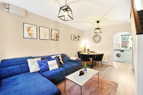 Charming 2br Aylesbury Home, Sleeps 4, Parking, Work, Leisure, Friendly - Aylesbury