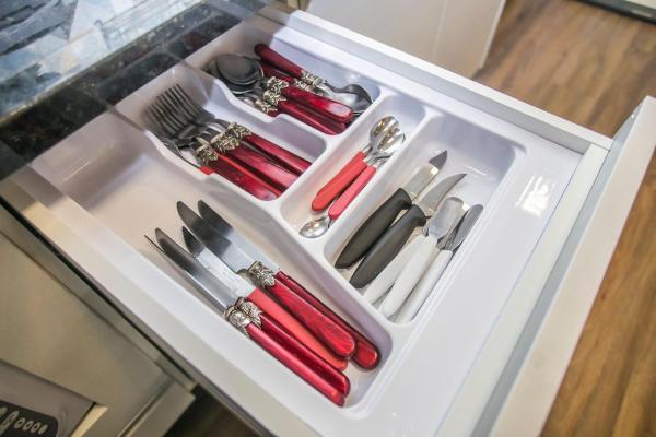 Studio Com 1 Cama De Casal E 1 Sofa Cama - All1619 - Curitiba