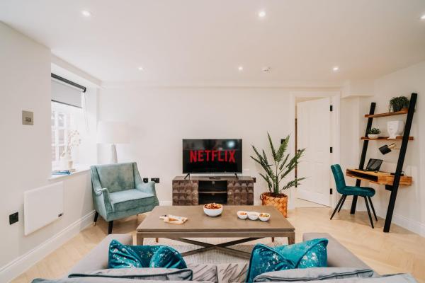 Spacious City Pad Parking Wifi Family Contractors - Handsworth - Birmingham