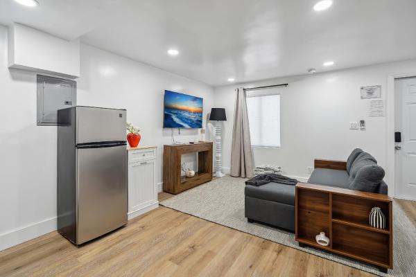 Casa Roselle # 3 - Hollywood Beach, Hollywood