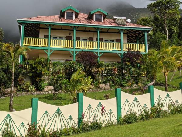 Trois Piton Apartments - ドミニカ