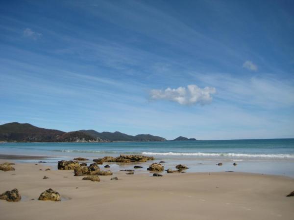 Stylish Spacious Vintage House, Wood Fire, 40m To Beach Inside A National Park - Boat Harbour Beach