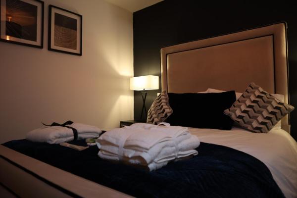 1 Bed - Sleeps 4 With Free Parking - Solihull