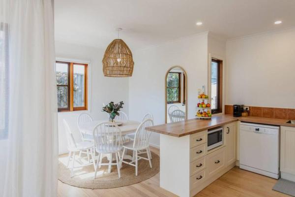 Cosy Coastal Cottage - Barwon Heads