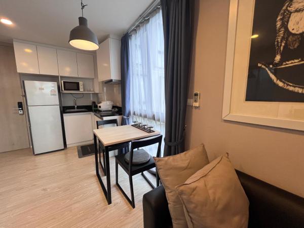 宁曼路市中心棕榈泉高级公寓一居室 - Chiang Mai