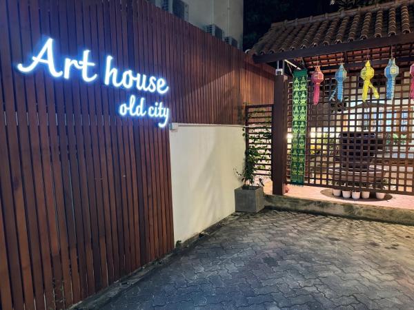 Art House Old City - Chiang Mai