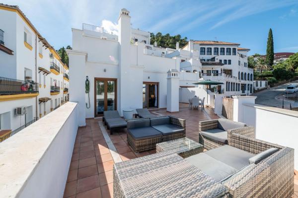 3 Bed Apartment In Benahavis - Costa del Sol