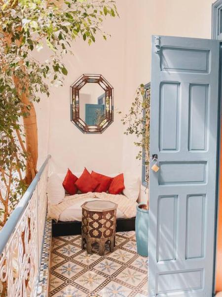 Riad Bouhalla 240m2 In Der Medina Mit Terrasse - Marakeş