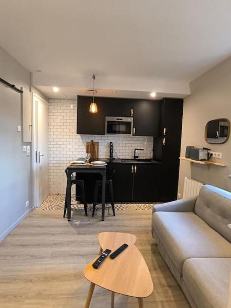 2 Pieces Perle Sur La Place Morny Refait à Neuf - Deauville