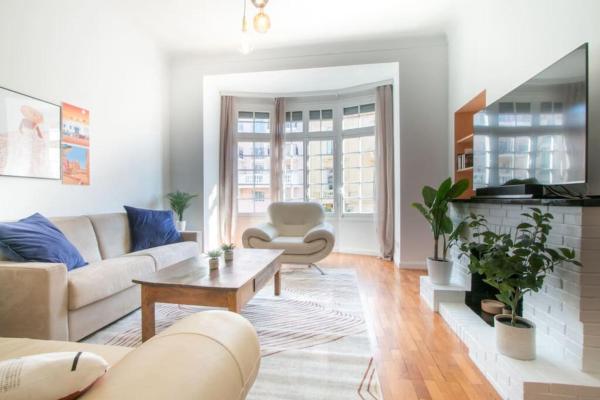 Spacious 2-bedroom In The Centre Of Menton - Menton