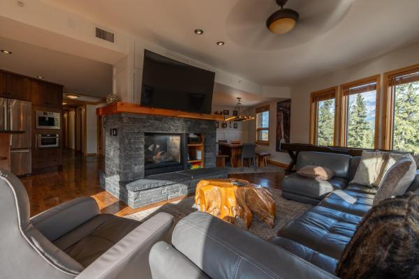 Rundle Cliffs Lodge By Canmore Premier - Canmore