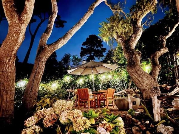 Gorgeous 3-bdrm Home, Walk To Town And Beach - Carmel-by-the-Sea, CA