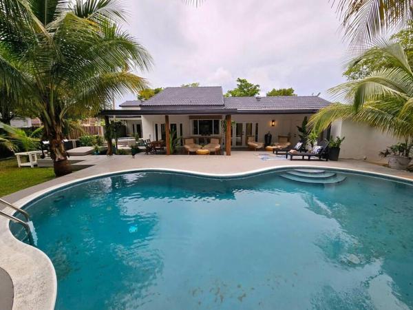 Sunset Retreat At Heart Of Miami With Pool - Florida