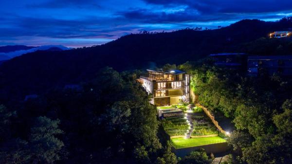 Espectacular Casa Con Hermosa Vista Al Lago - El Santuario Resort - Valle de Bravo