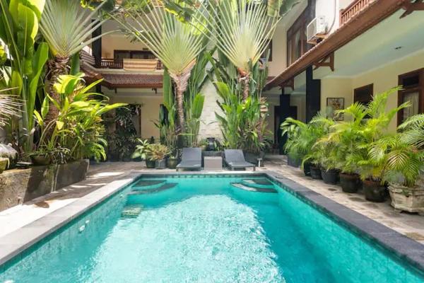 Surfaris Inn On Poppies 2 - Denpasar