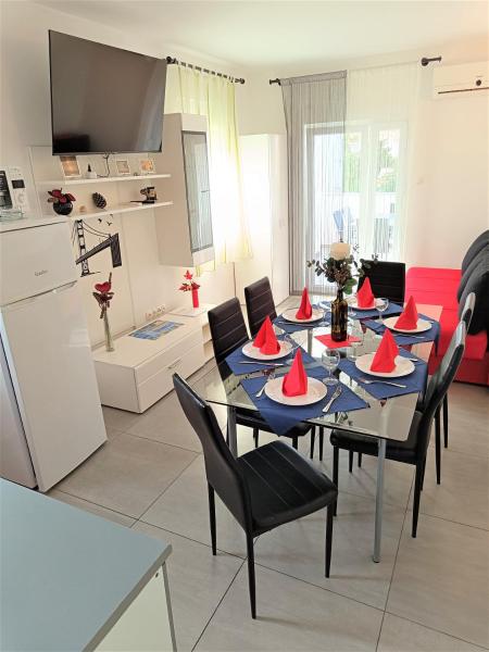 Apartment Mario, Novalja, With 3 Air Conditioning Units - Novalja