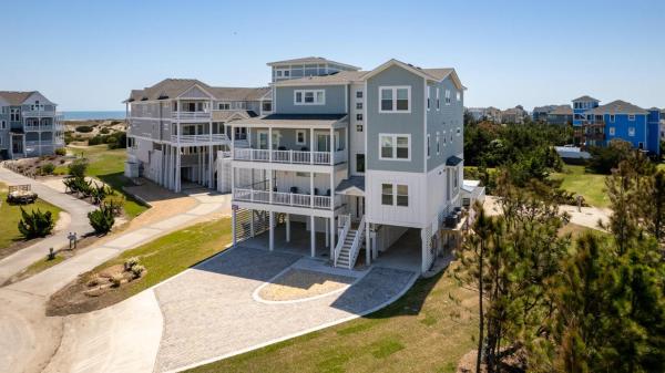 Summer Salt 10 Bedroom Home At Hattie Creef Landing - Outer Banks, NC