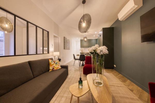 Moderne & Spacieux - Terrasse Privée - Parking Gratuit - 6 Pers - Buttes-Chaumont