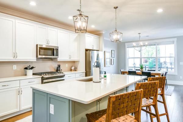 Cozy South Carolina Abode - Steps From Main Street - Greenville, SC