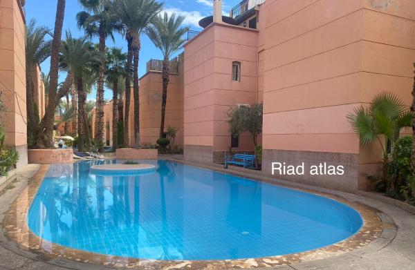 Riad Atlas Logement Entier Privé Avec Jacuzzi Au Cœur De Marrakesh Entire Accommodation - Marrakech
