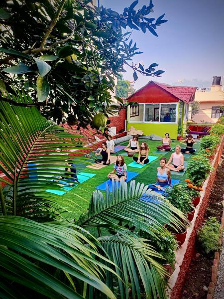 Fireflies Retreat Home- Yoga, Sound Healing & Coworking Stay In Kathamndu - Kathmandu