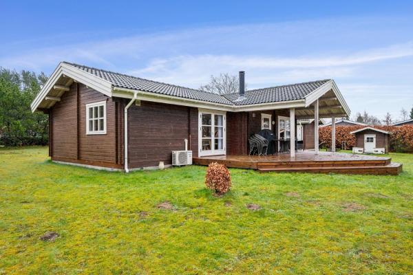 Well-maintained Holiday Home In Cozy Surroundings Close To Ebeltoft - Ebeltoft