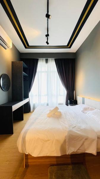 Spacious Apartment Near Iium Medical Centre, Ecr & Teluk Cempedak With Smart Tv & Pool - Malaysia