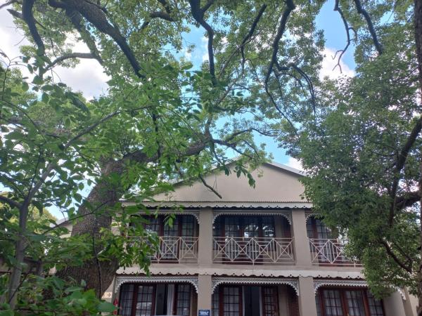 J'cups Guest House - Centurion