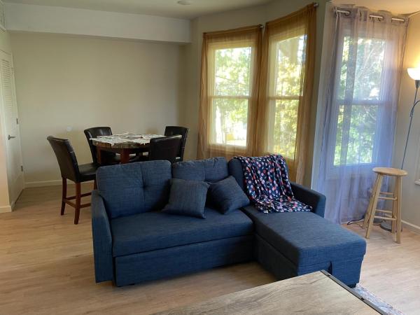 A Great Day In Newark - Elite 3 Br Sunny Retreat - Newark