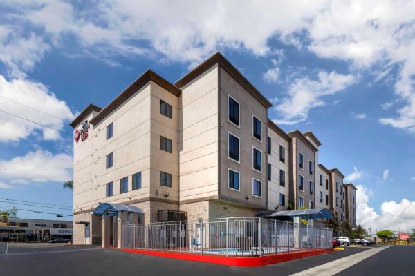 Best Western Plus Gardena-los Angeles Inn & Suites - Redondo Beach, CA