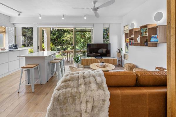 Coastal Chic Apartment With Pool And Gym - Hastings Point