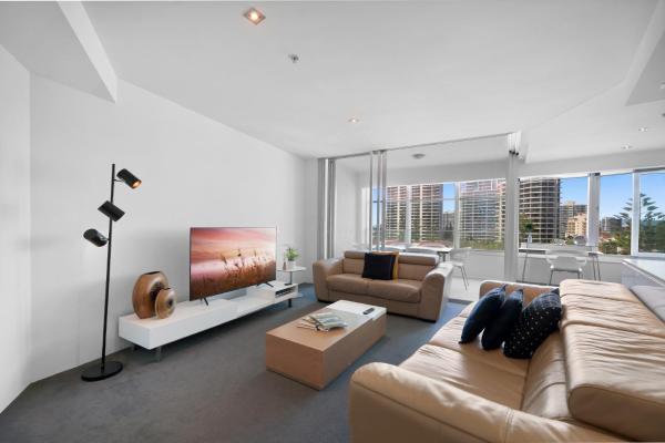 Scenic 2-bed With Pool, Gym & Secure Parking - Surfers Paradise