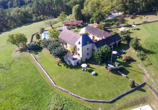 Domaine Des Grands Bois - La Maison De L'alchimiste- 3 Chambres - 7 Personnes, Piscine, Salle De Jeux, Billardet Home Cinema - Montignac